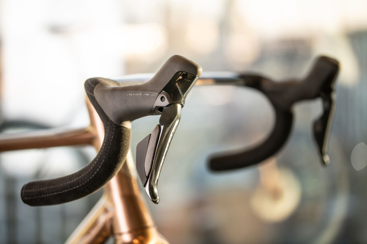 J.Laverack Aston Martin .1R – London Skyline - Aston Martin x J.Laverack